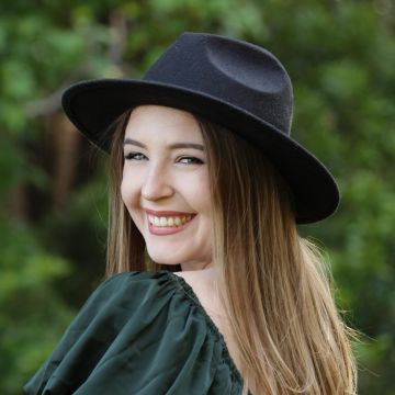 Emily Hayes - Ordained Minister - Get Ordained