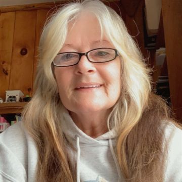 Amanda La Rue - Ordained Minister - Get Ordained