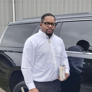 Earl Ellis - Ordained Minister - Get Ordained